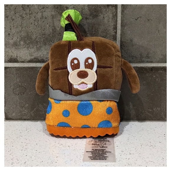 Disney | Toys | Disney Munchlings Goofy Chocolate Brownie Bar | Poshmark